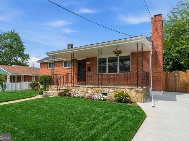 6611 Newport Rd, Hyattsville, MD 20784
