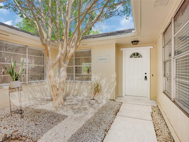 6611 Archgate Drive