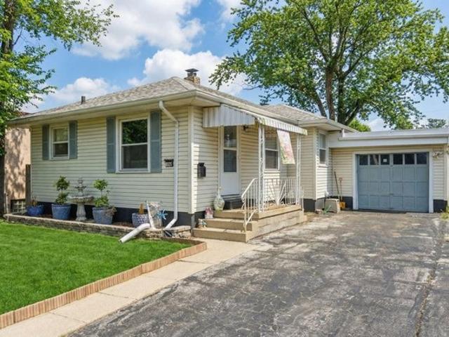6611 Arkansas Ave, Hammond, IN 46323