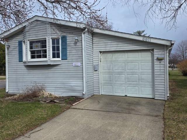 6611 Congress St, Van Buren Township, MI 48111