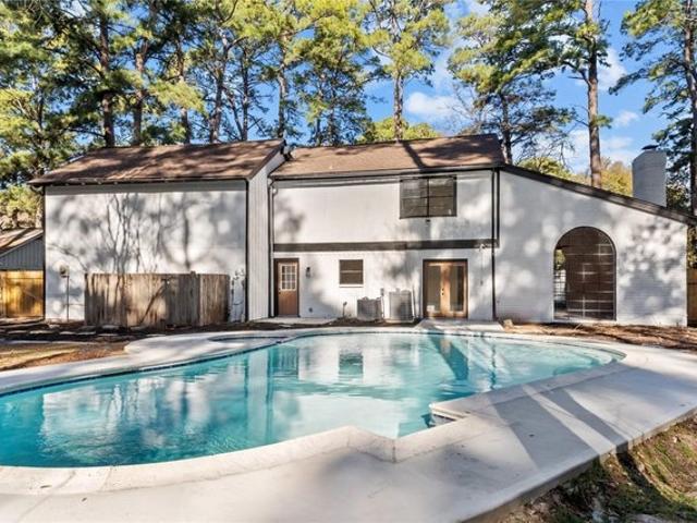 6611 Falling Waters Dr, Spring, TX 77379