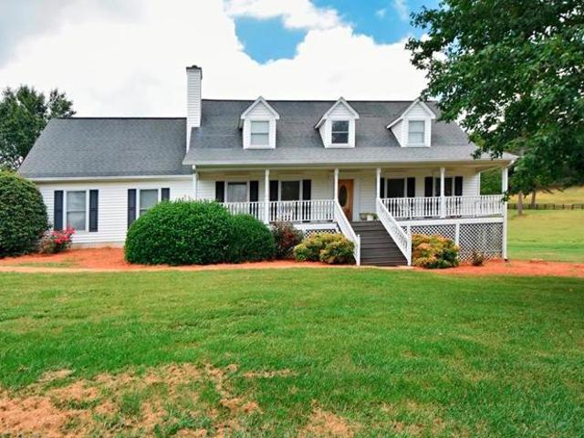 6611 Holly Springs Rd, Clermont, GA 30527