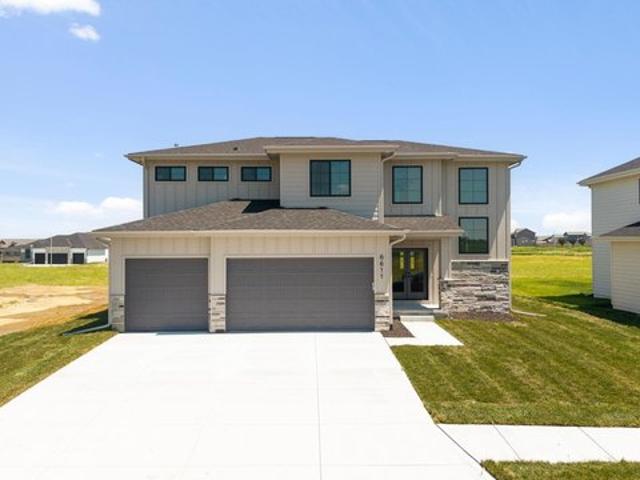 6611 S 214th Ave, Omaha, NE 68022