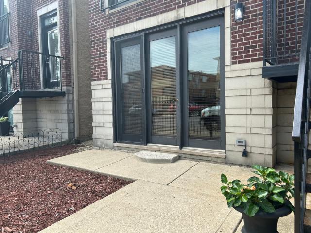 6611 W Belmont Avenue # 1