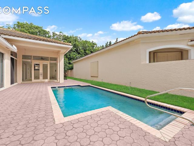 6612 NW 23rd Ter, Boca Raton, FL