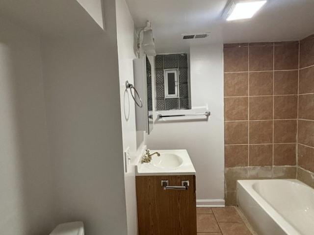 6612 S Maryland Ave 2 Bedroom Apartment for Rent at 6612 S Maryland Ave, Chicago, IL 60637 Woodlawn