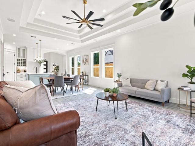 6613 Merry Lane