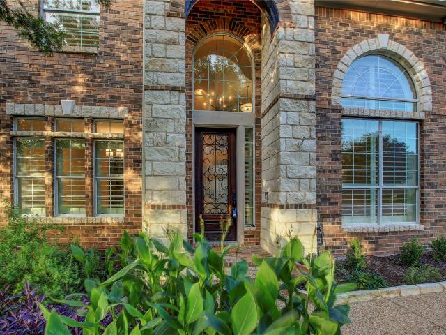 6613 Mitra Dr