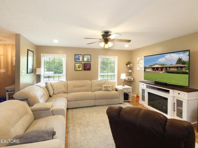 6613 Hummer Lane
