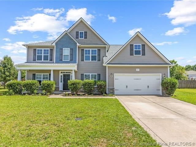6613 Planters Row Dr, Hope Mills, NC 28348