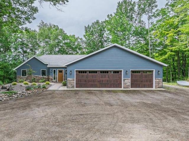 6613 Round Lake Rd, Rhinelander, WI 54501