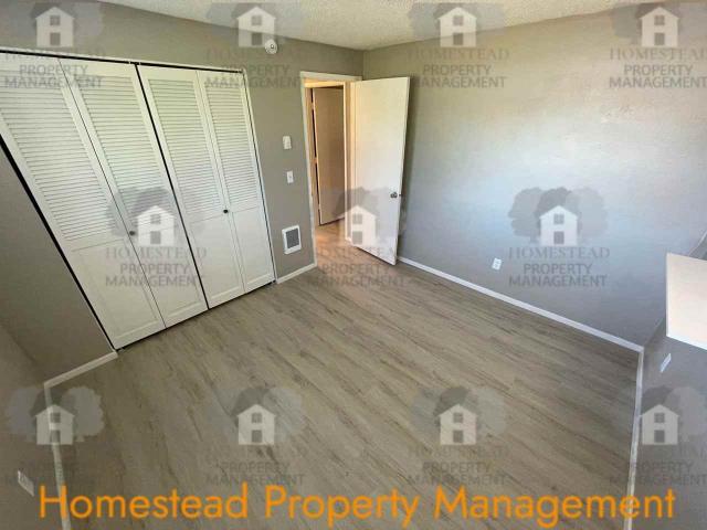 661 2 Bedroom Apartment for Rent at 3822 Bayonne Dr Se, Four Corners, OR 97317 Four Corners