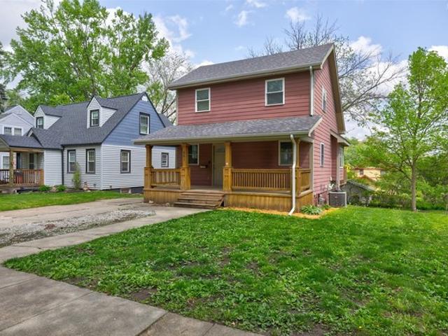 661 34th St, Des Moines, IA 50312