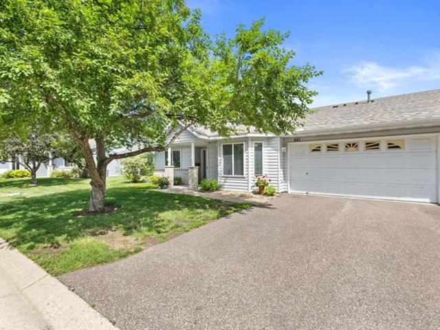 661 Belland Ave, Vadnais Heights, MN 55127