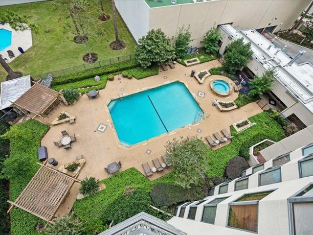 661 Bering Dr Unit 709, Houston, TX 77057