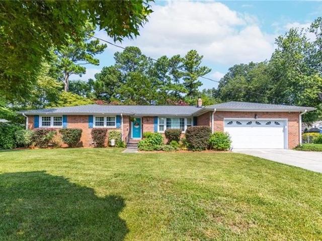 661 Green Valley Dr, Virginia Beach, VA 23462