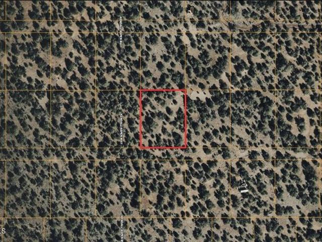 661 E Pawpaw Ln, Williams, AZ 86046