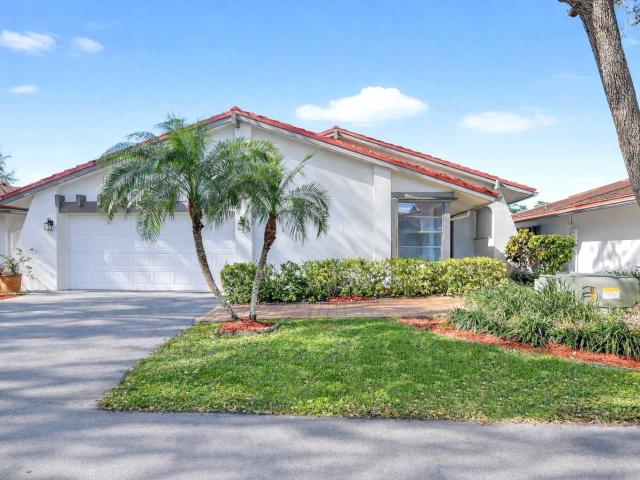 661 Hollows Cir, Deerfield Beach, FL 33442 | MLS #B26012