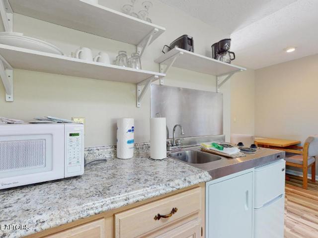661 Harrison Ferry Rd 6