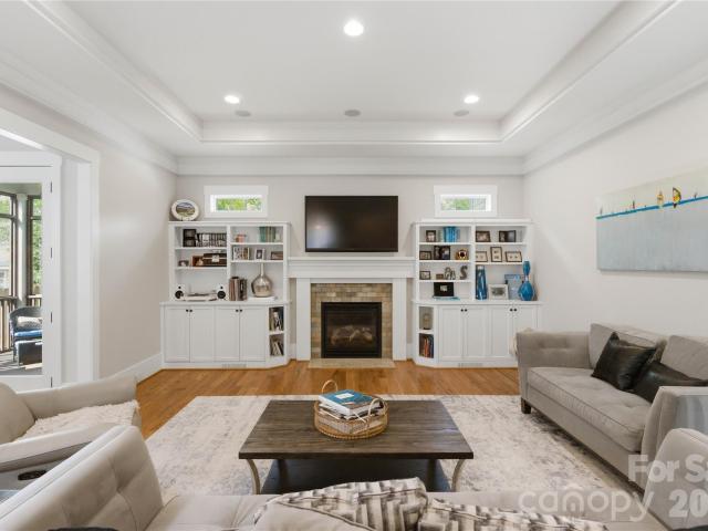 661 Ideal Way