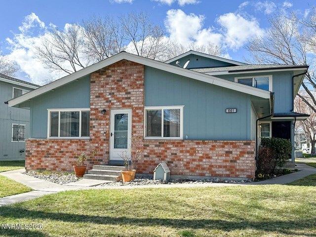 661 Oakwood Dr Apt 3, Sparks, NV 89431