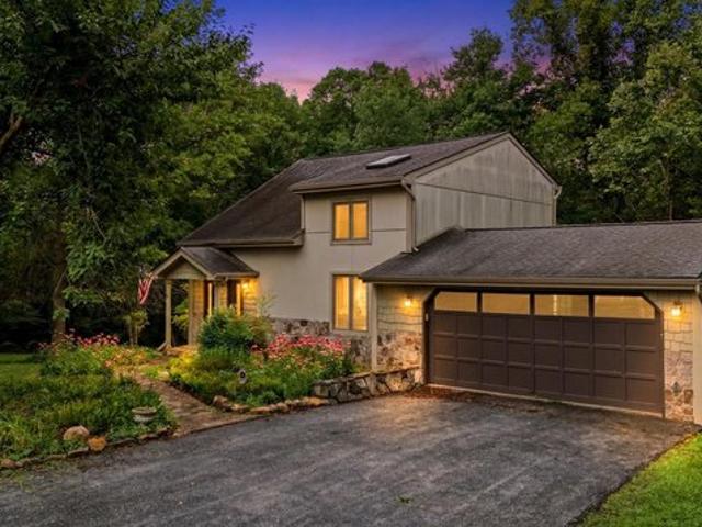 661 Panorama Dr, Martinsburg, WV 25403