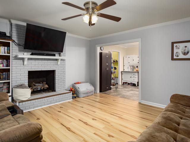 661 Rivermont Rd