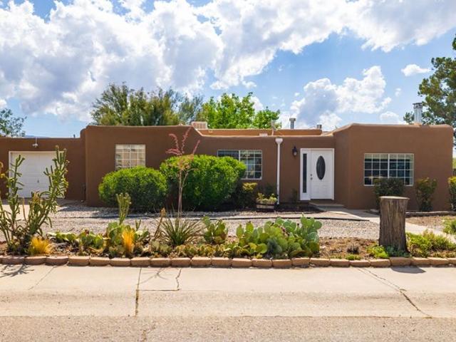 6624 Tierra Dr NW, Albuquerque, NM 87107
