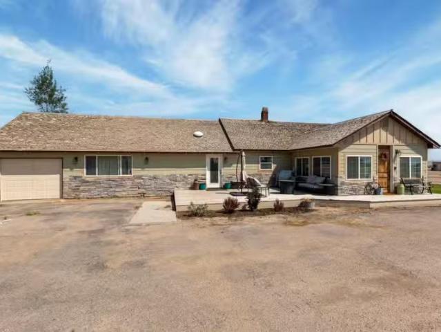6625 DENVER RD, FRUITLAND, ID 83619 Single Family Residence Fo.