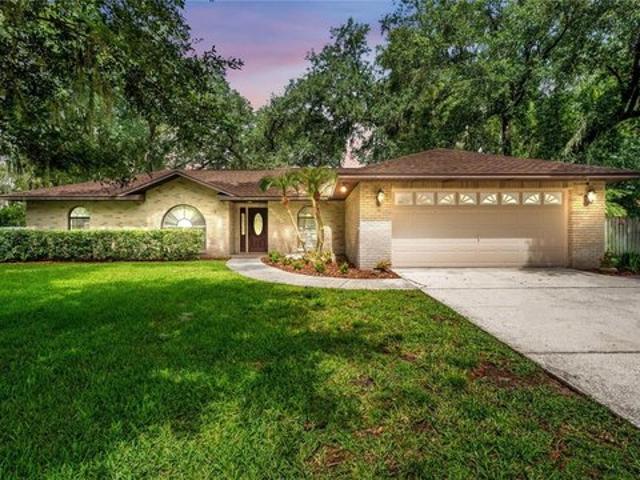 6625 Forestwood Dr W, Lakeland, FL 33811