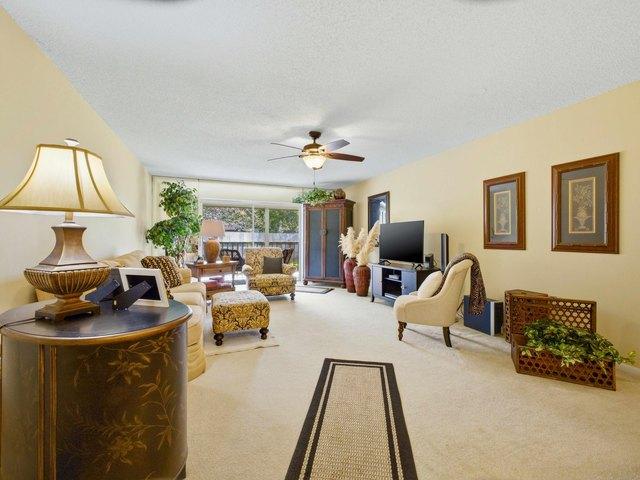 6625 S Oriole Blvd Unit 2040, Delray Beach, FL 33446
