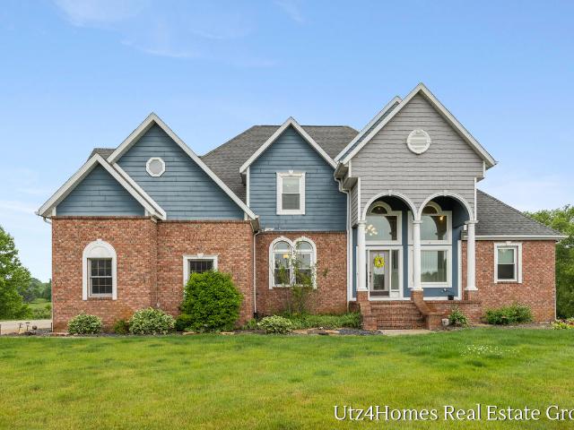 6625 Twin Springs Court