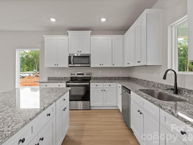 6626 Fairford Dr, Charlotte, NC 28215 | MLS #4354