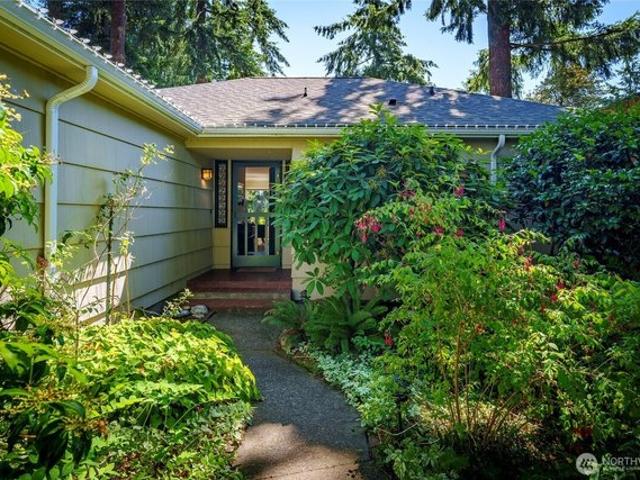 6626 57th Ave NE, Seattle, WA 98115