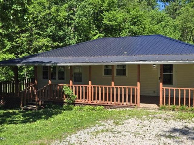 6628 Greensburg Rd, Buffalo, KY 42716