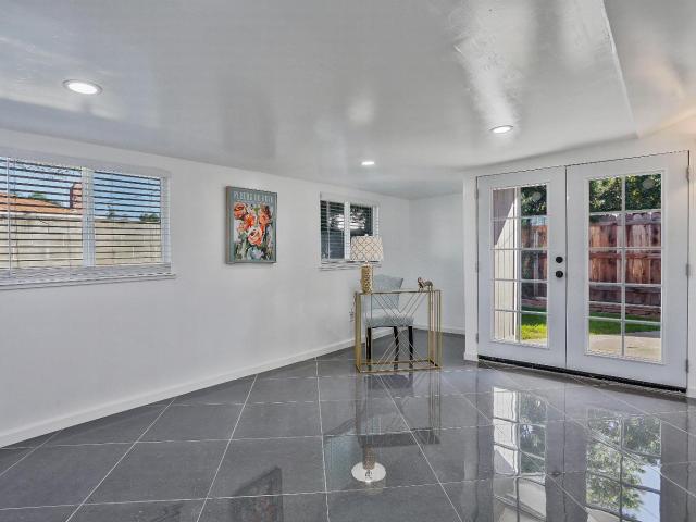 6629 Doreen Way, Sacramento, CA 95823 | MLS #226027
