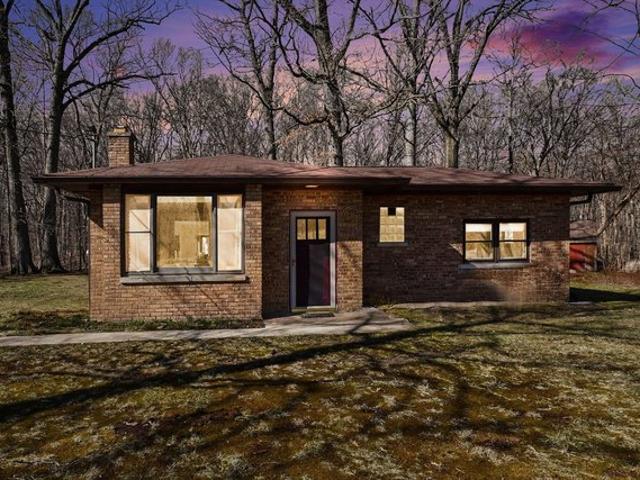 6629 East Rd Unit B, Three Oaks, MI 49128