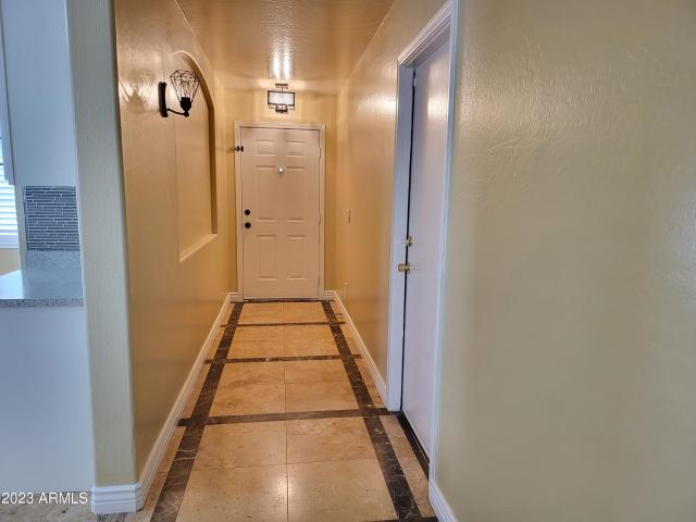 6629 S 18th Drive