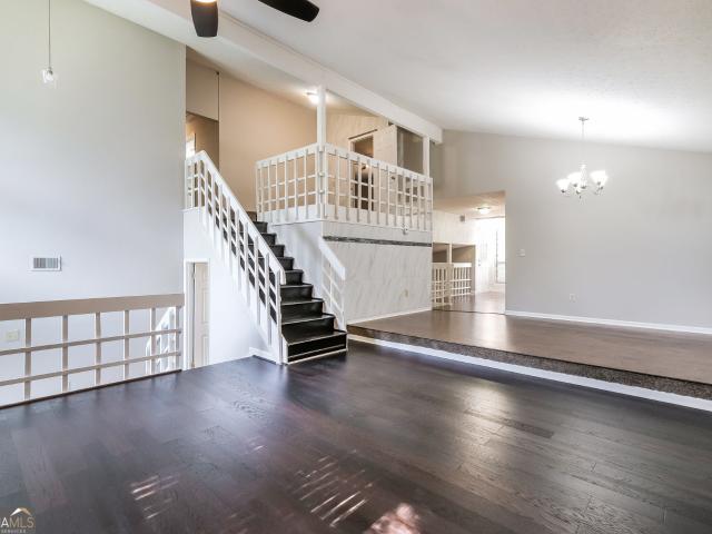 6629 Windwood Circle
