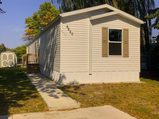 6620 Millstone Dr SE, Caledonia, MI 49316