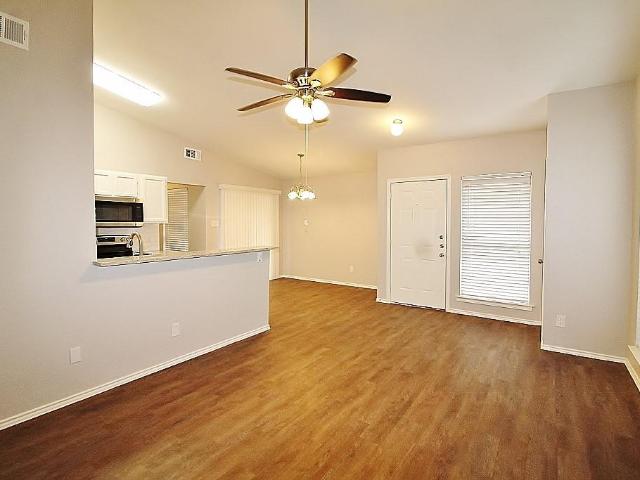 6620 S Creek Dr, Fort Worth, TX 76133 | MLS #21226 | Compass