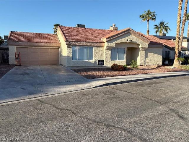 6620 Silver Penny Ave, Las Vegas, NV 89108 | MLS #2769 | Compass