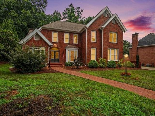 6620 Village Brook Trl, Clemmons, NC 27012