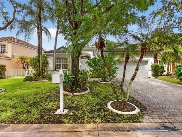 6621 NW 78th Dr, Parkland, FL 33067