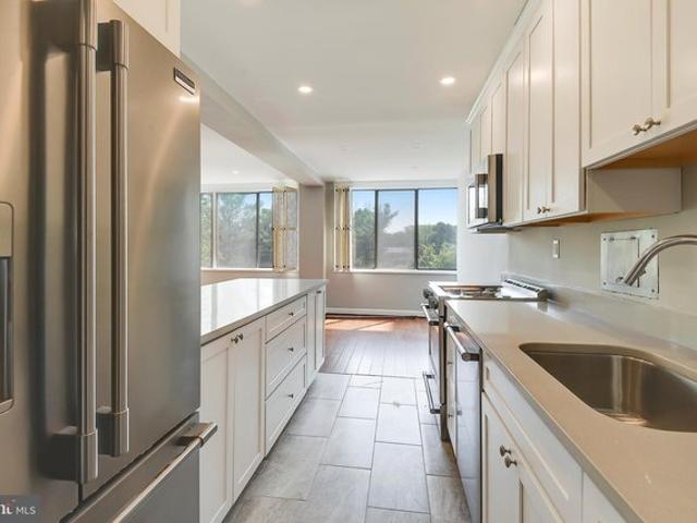 6621 Wakefield Dr Apt 302, Alexandria, VA 22307