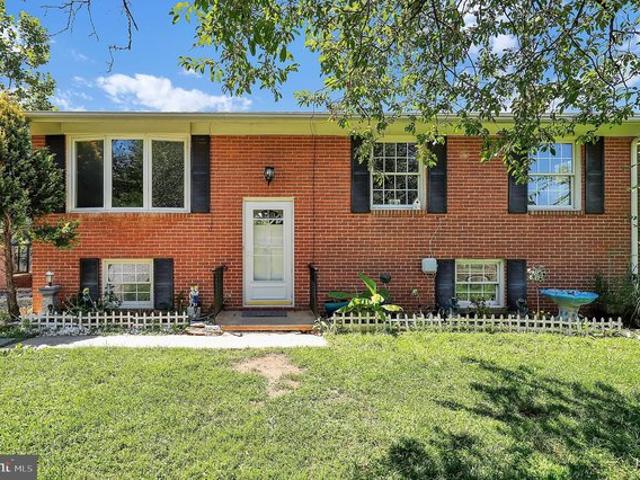 6621 Willis Ln, Frederick, MD 21702
