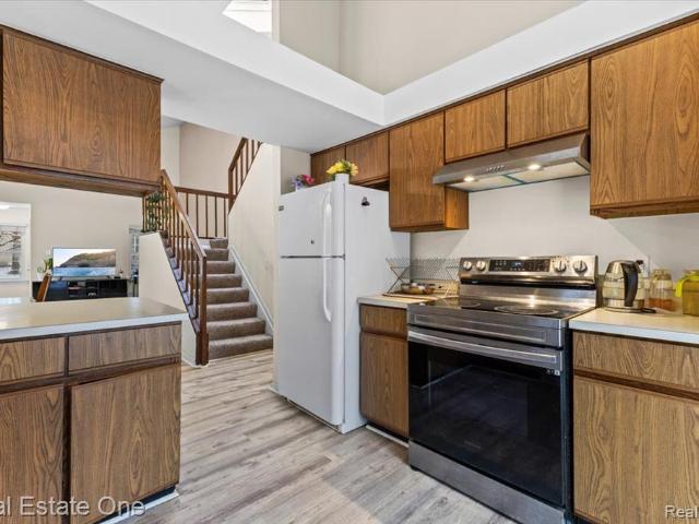 6622 Fieldstone Court