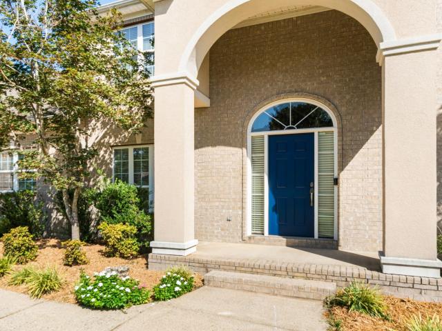 6623 Gap Point Circle