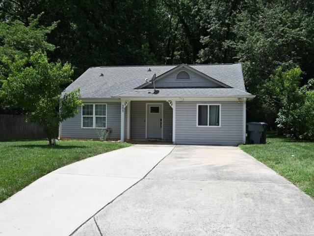 6623 Park Hickory Dr, Charlotte, NC 28227
