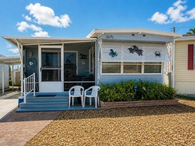 6623 Washington St, Bradenton, FL 34207